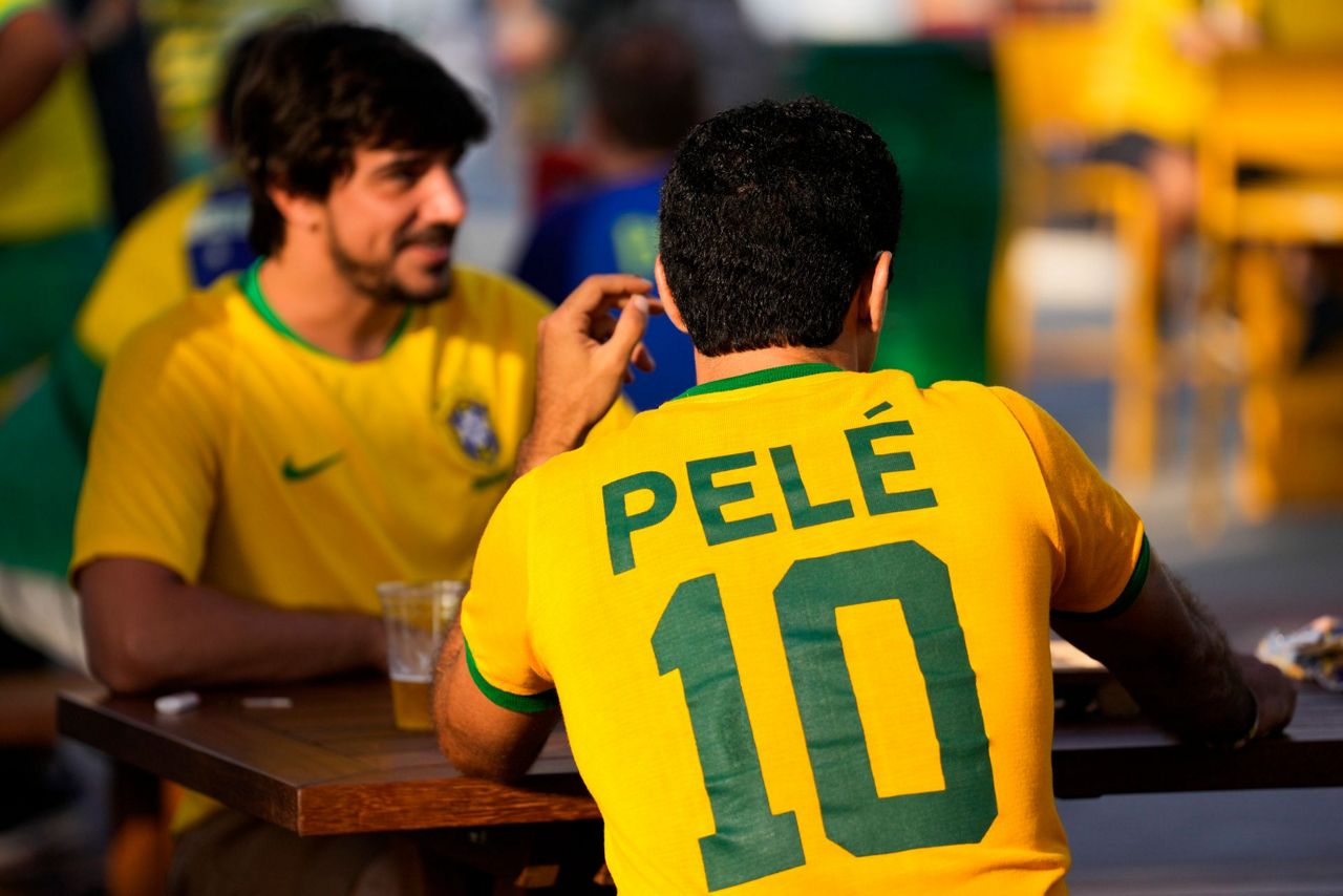 Image of Pelé shines bright for Brazilian fans at World Cup