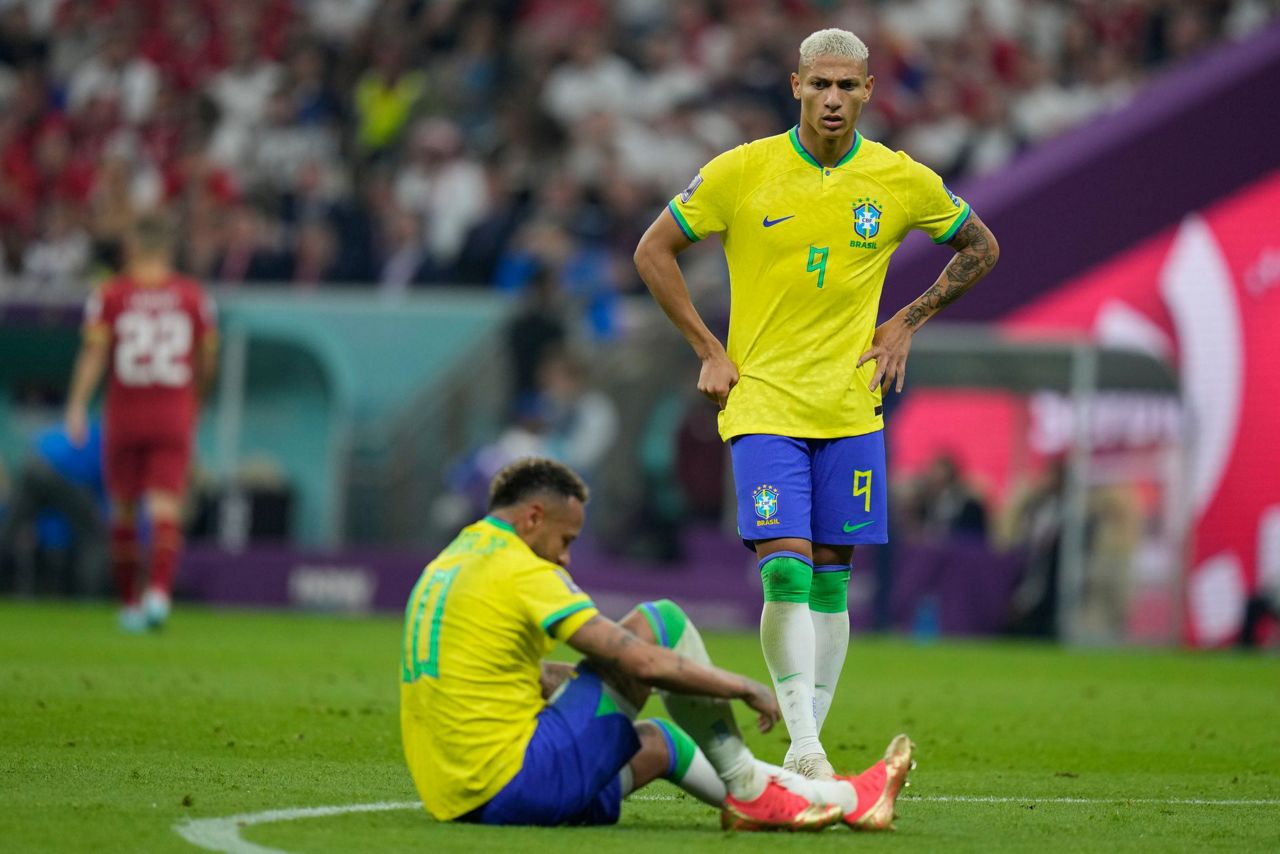 Crying Neymar injures ankle during Brazil's World Cup win