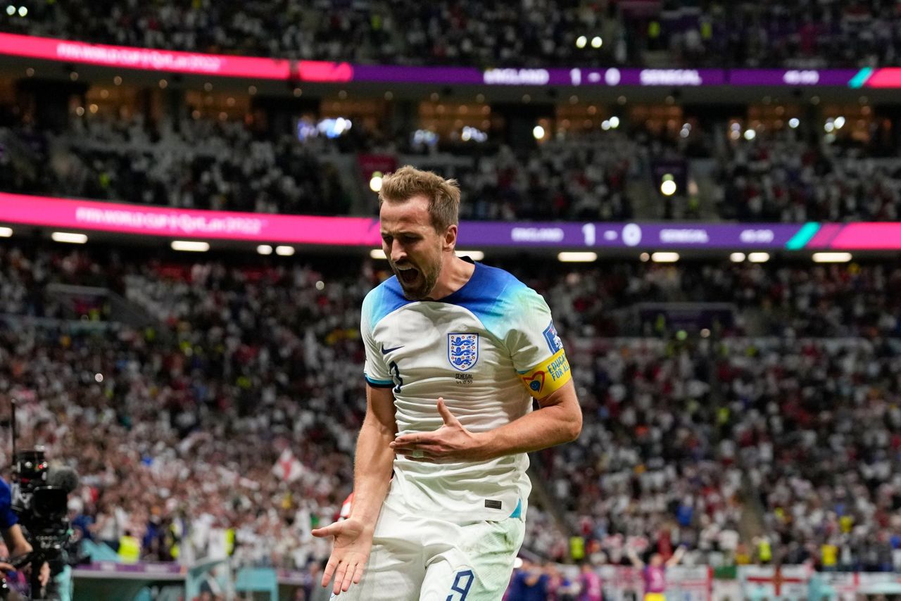 England reaches World Cup quarterfinals, beats Senegal 3-0