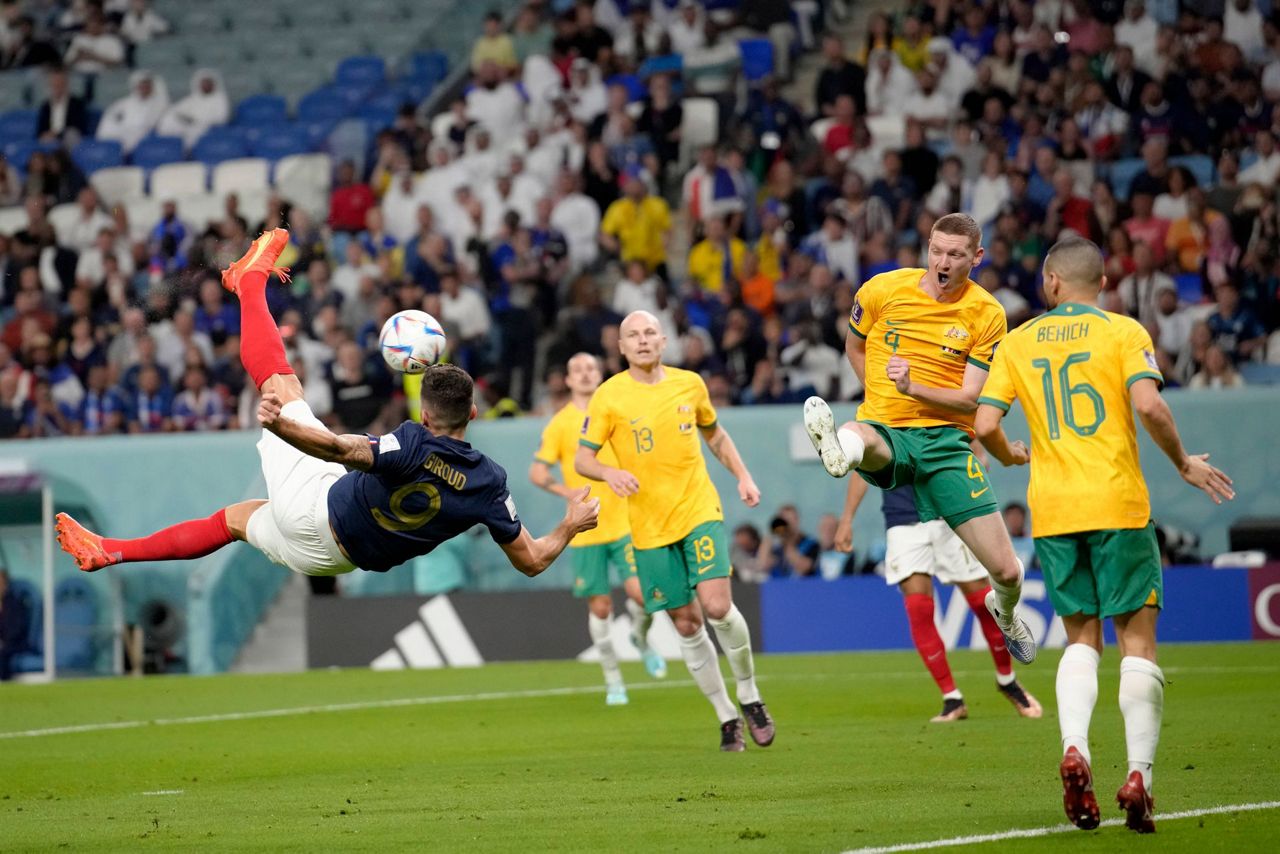 Giroud, Mbappe help France beat Australia 4-1 at World Cup