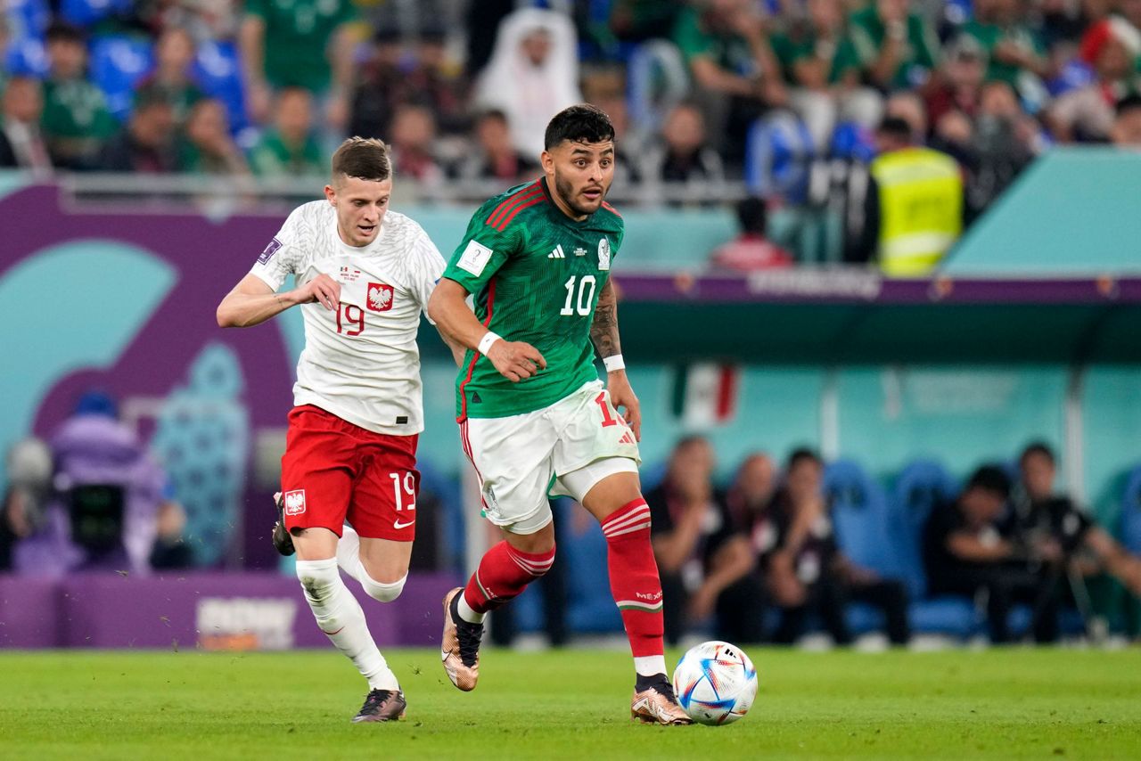 Mexico and Poland play out 0-0 draw at World Cup