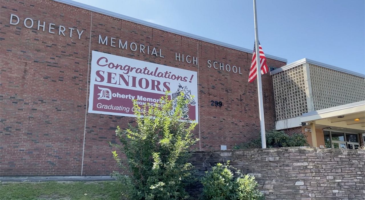 Doherty High alum reflect on building's last day of school