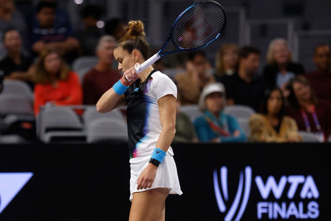 Sabalenka stuns Swiatek, faces Garcia for WTA Finals title