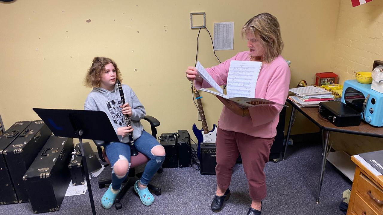 Record donation boosts Portland school arts fundraising