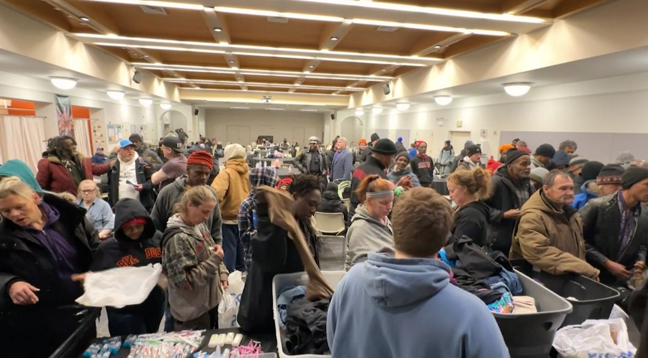 Pop-up warming shelter serves unhoused in Cincinnati