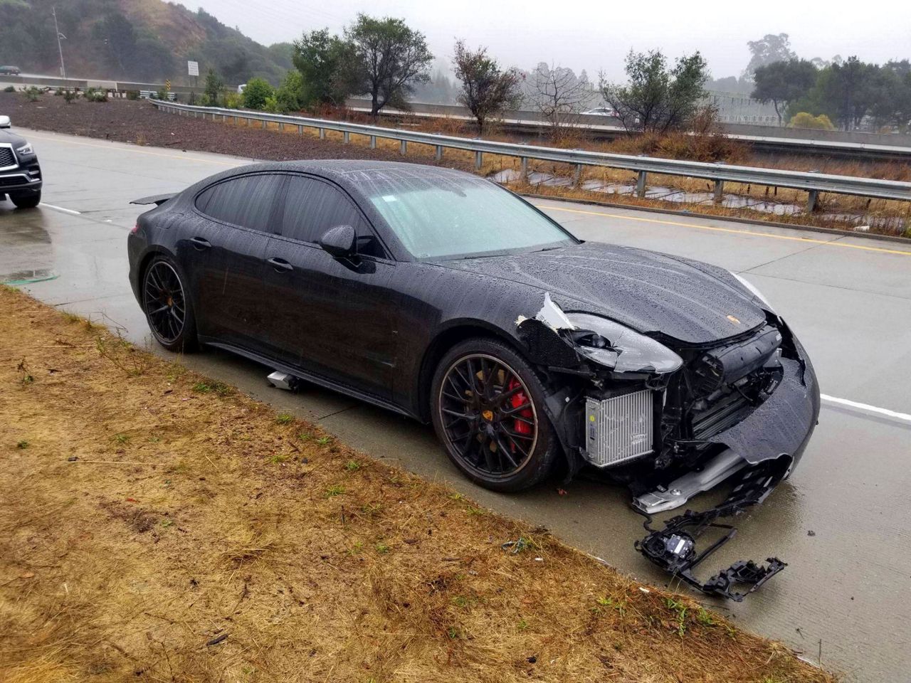 Warriors star Steph Curry not injured after multicar wreck