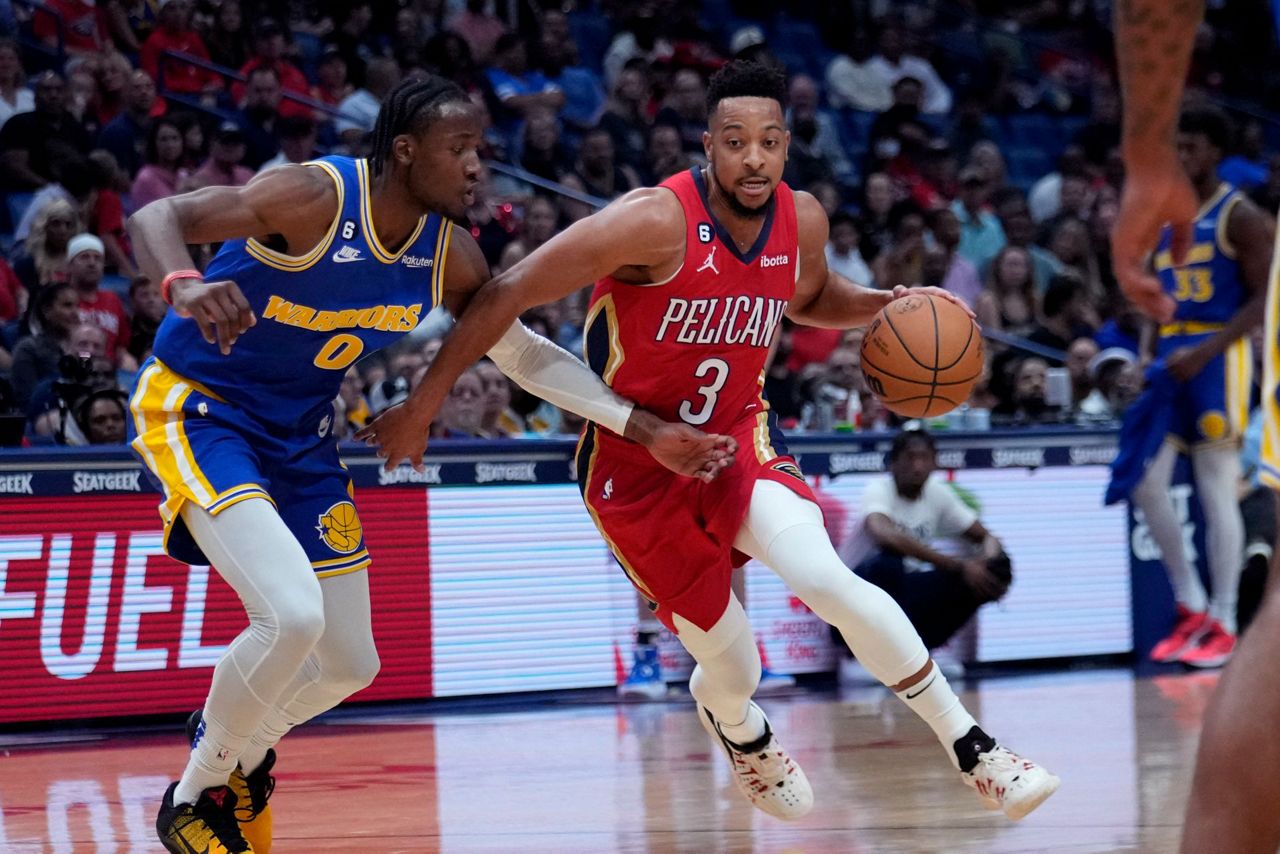 Warriors 0-6 on road, fall to Pelicans with 4 starters out