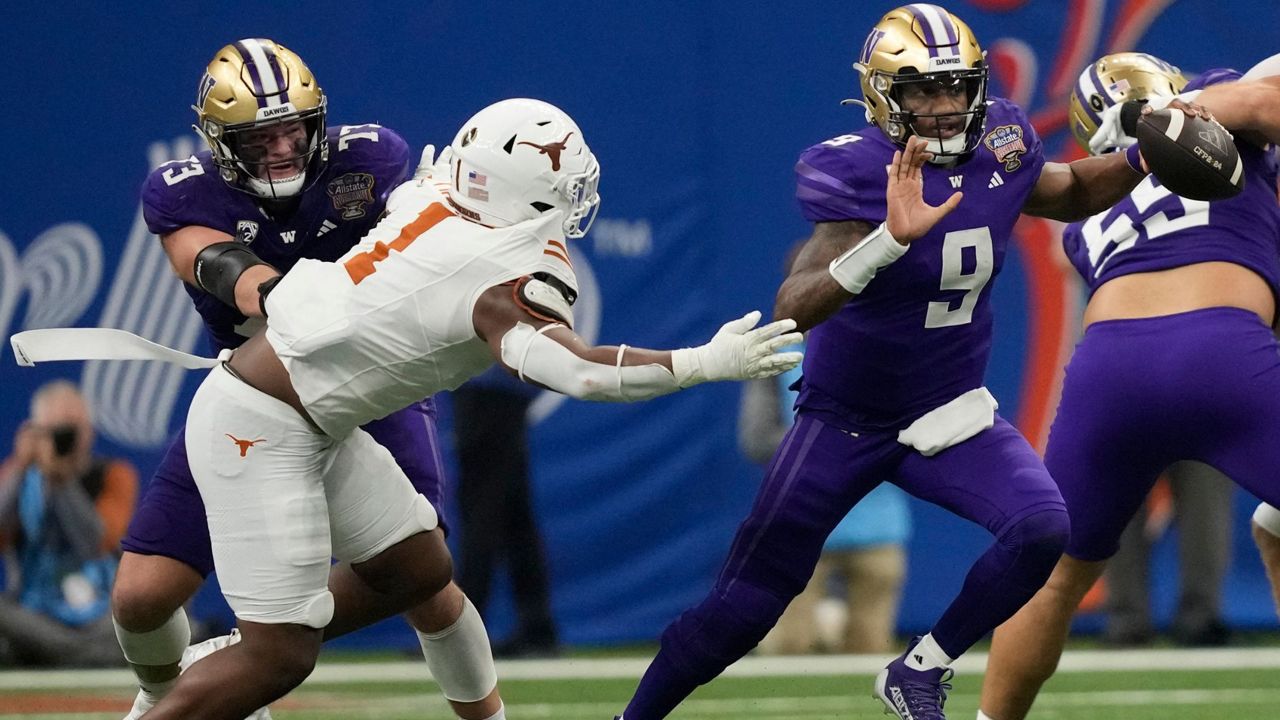 Washington beats Texas in Sugar Bowl, heads for title game