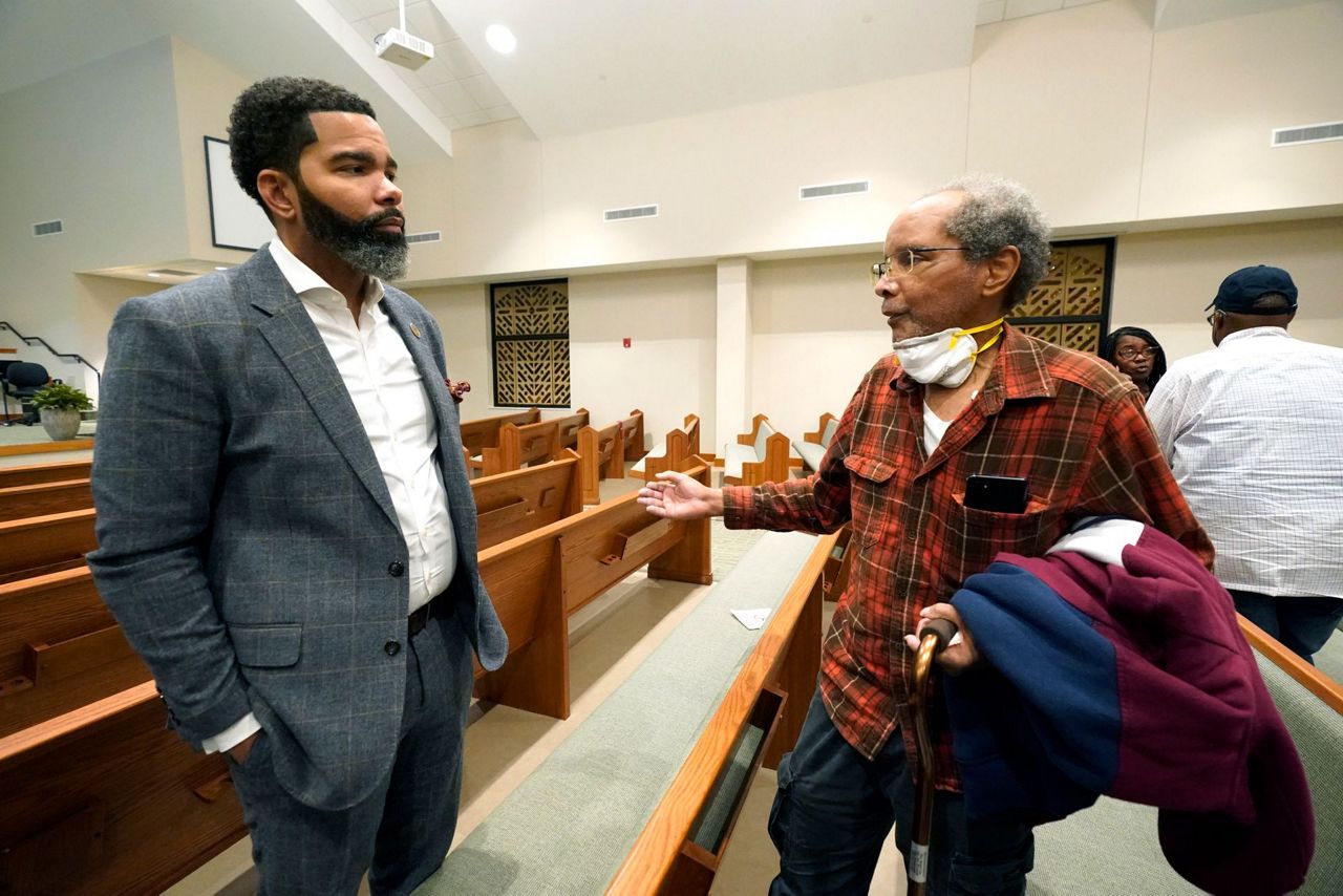 Water crisis tests Mississippi mayor who started as activist