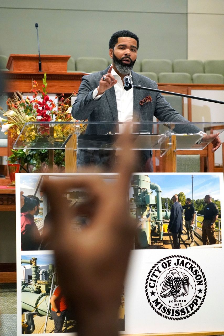 Water crisis tests Mississippi mayor who started as activist