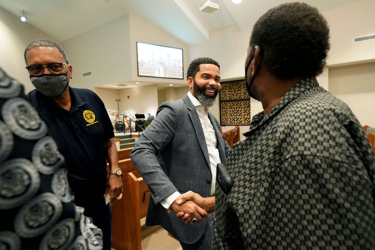 Water crisis tests Mississippi mayor who started as activist