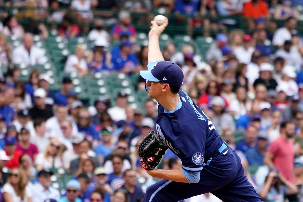 Goodwin homers, White Sox regroup to beat Cubs 8-6 in 10