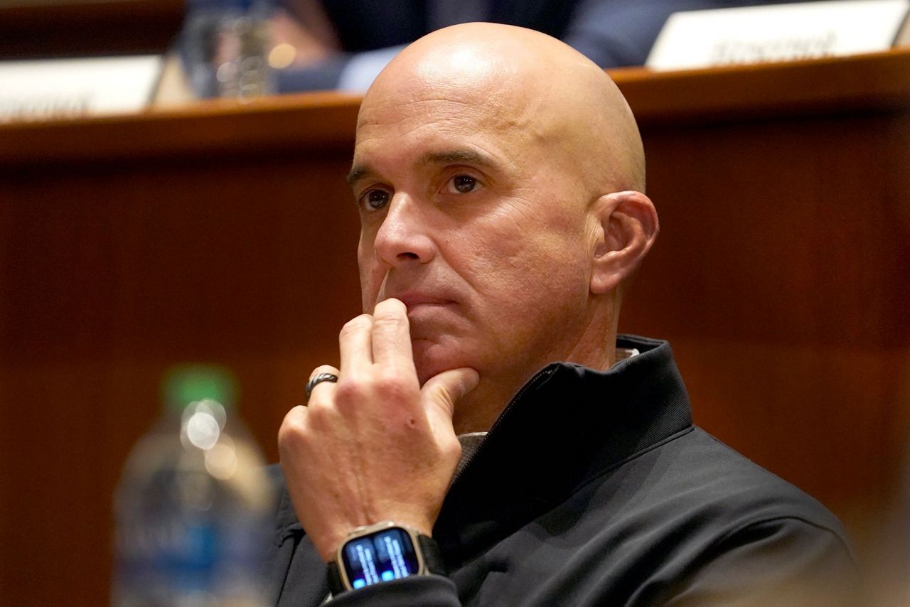 White Sox promote former player Chris Getz to general manager