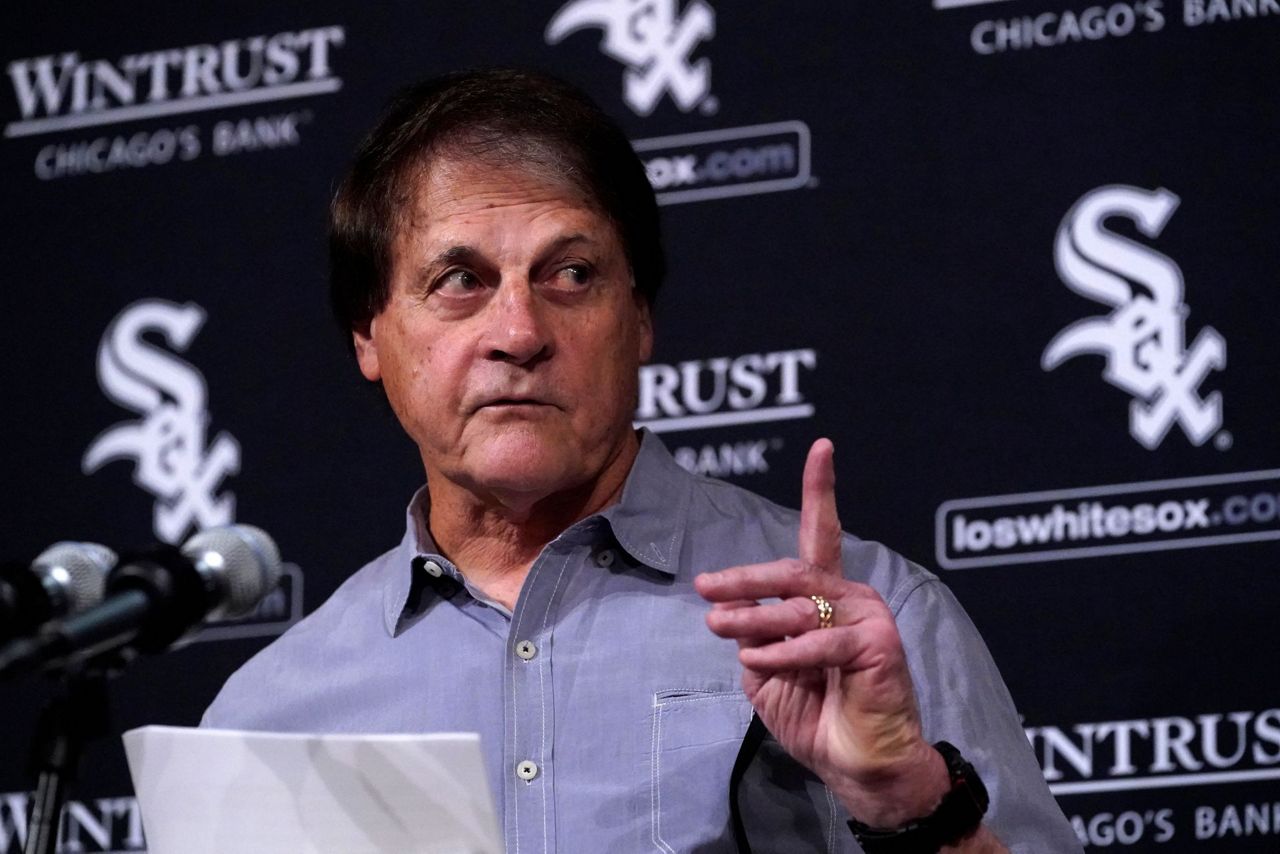 La Russa steps down as White Sox manager over heart issue