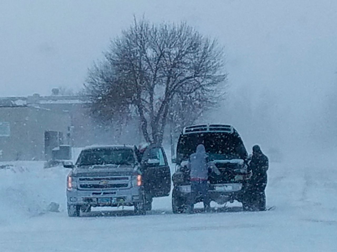 Winter storm brings heavy snow, ice to Midwest, Northeast