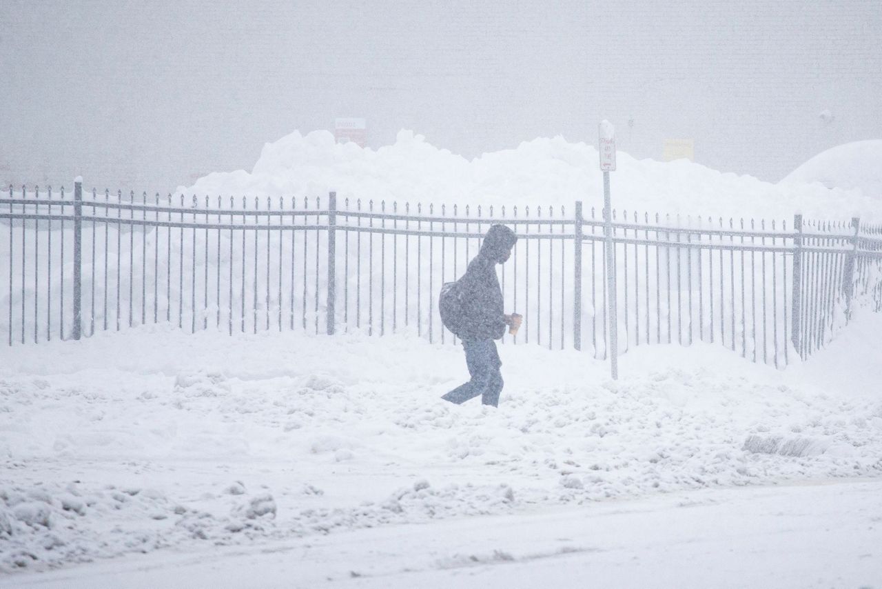 Dangerous lake-effect snowstorm blankets Buffalo, western NY