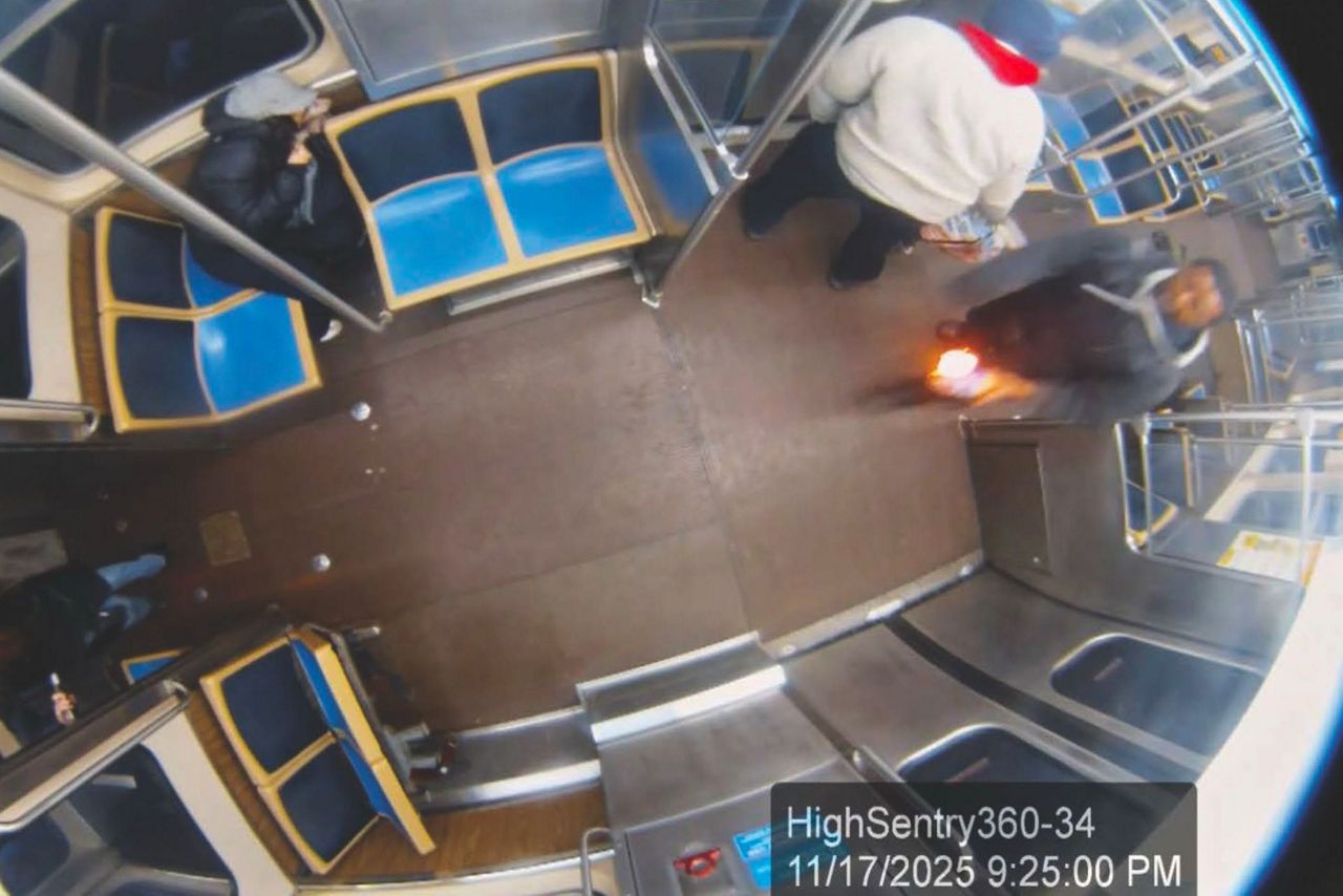 Federal prosecutors charge man with setting a woman on fire on a ...