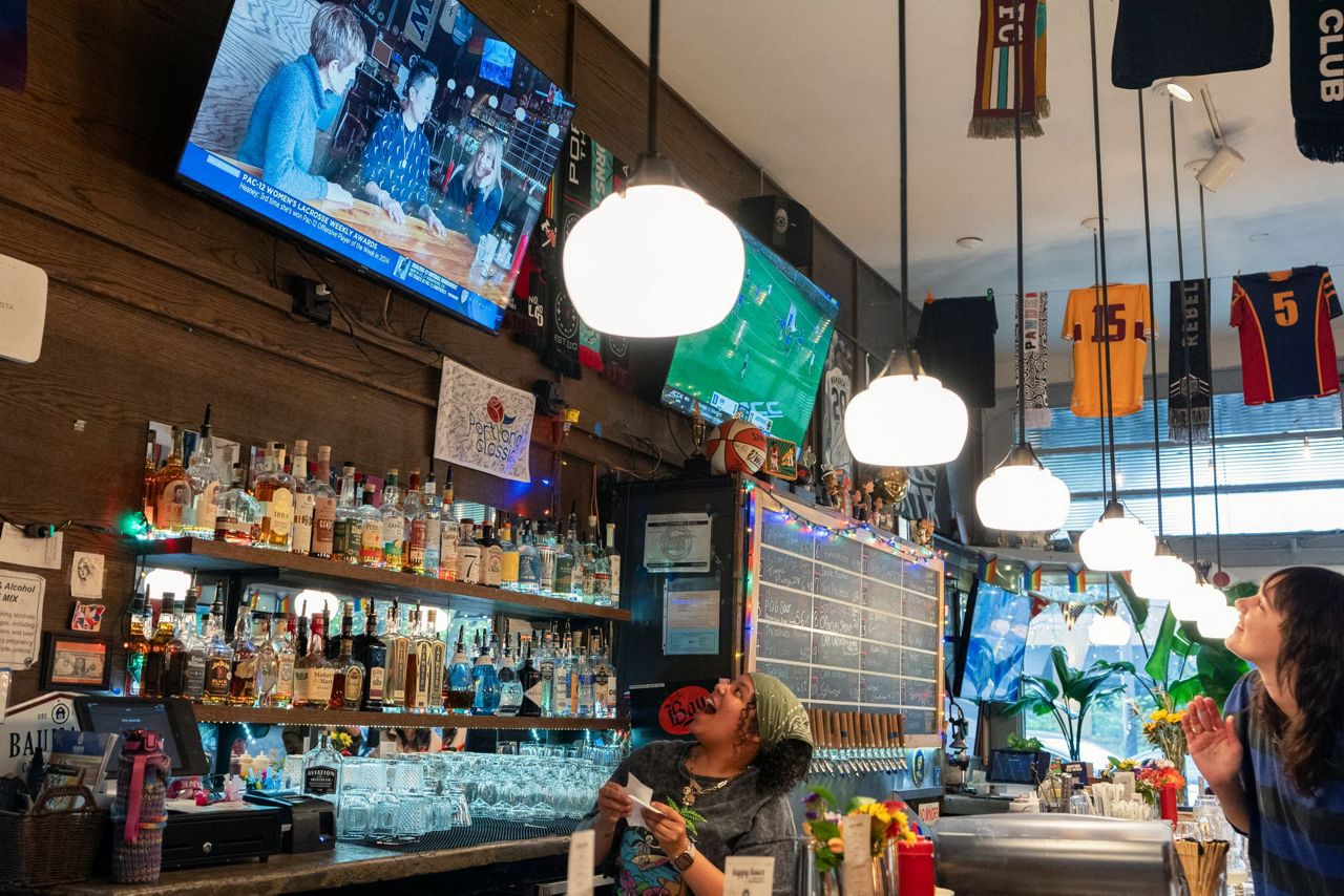 Oregon's Sports Bra, a pub for women's sports fans, plans national ...