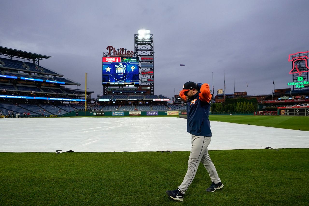 World Series rainout, Astros-Phils to play Game 3 Tuesday