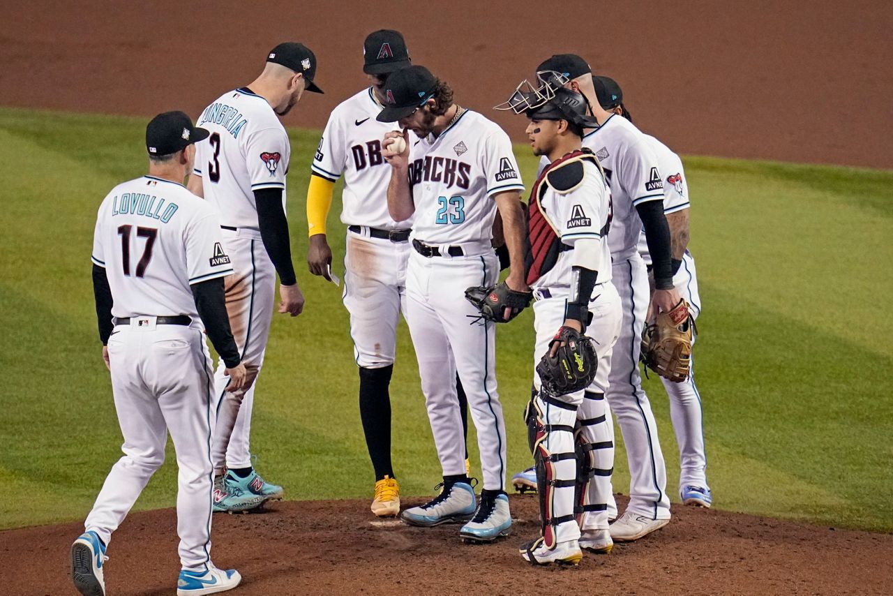 Diamondbacks' Zac Gallen has no-hitter vs Rangers through 6 innings in ...