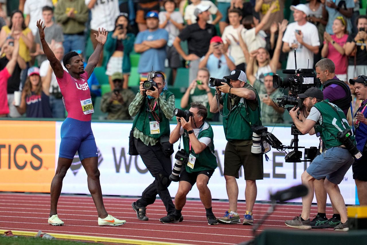 Hassan finishes 4th in world 10,000 meters; Gidey gets gold