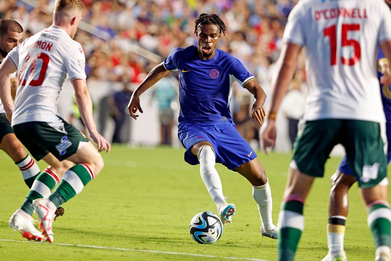 Wrexham opens US tour with 5-0 loss to Chelsea before 50,596 in Chapel ...