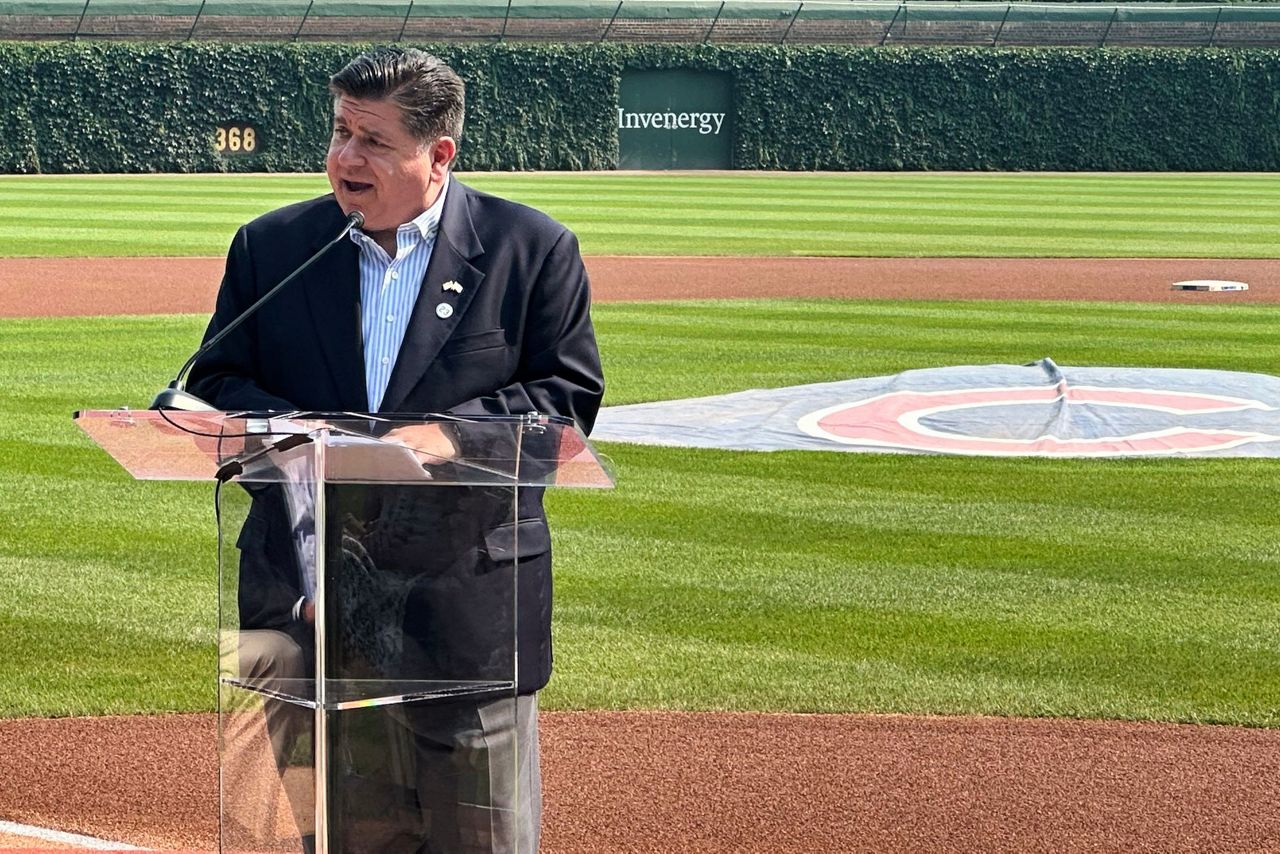 Wrigley Field chosen to host 2027 All-Star Game. Manfred downplays spat ...