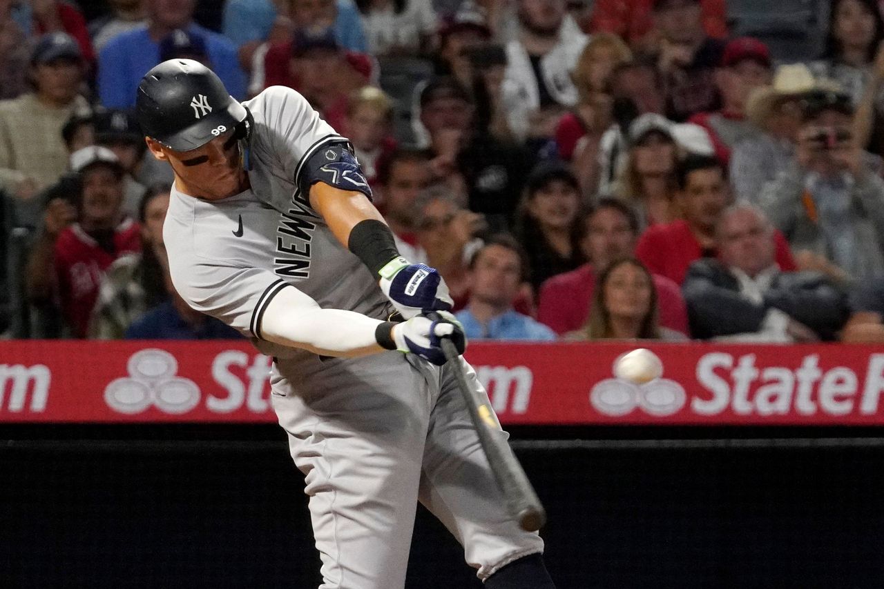 Judge hits 50th home run, becomes 10th player to do it twice
