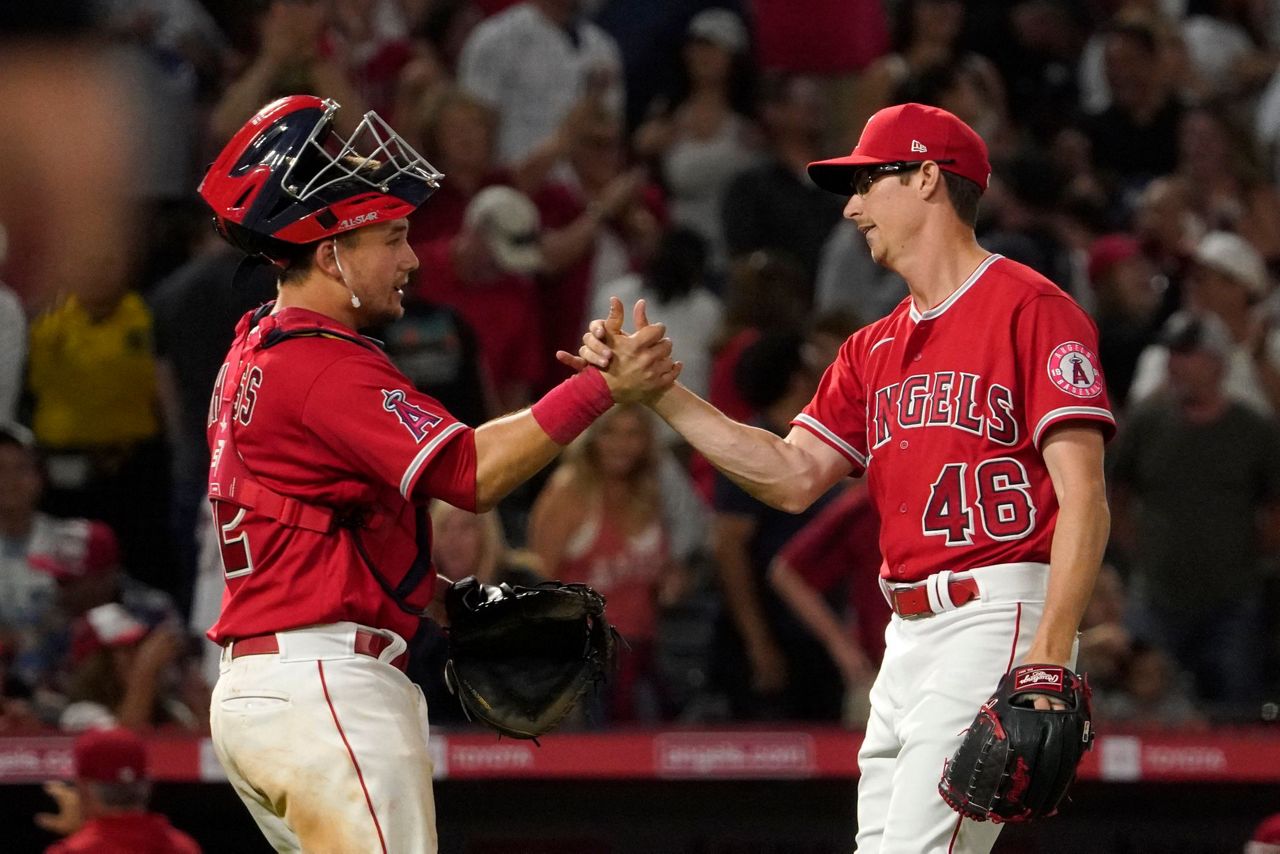Judge hits 50th, Ohtani also goes deep as Angels edge Yanks