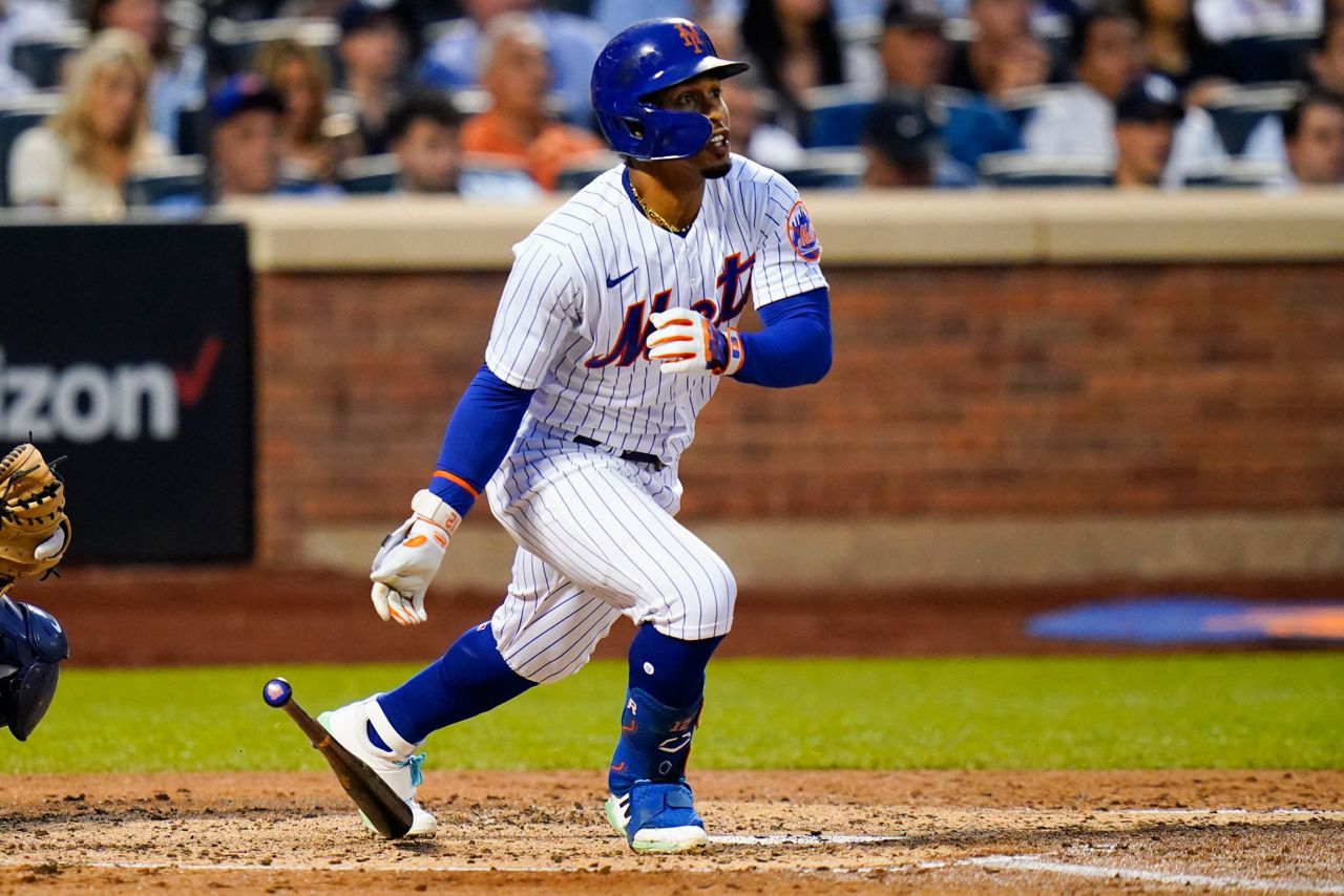 Mets edge Yankees 3-2 in 9th for 2-game Subway Series sweep