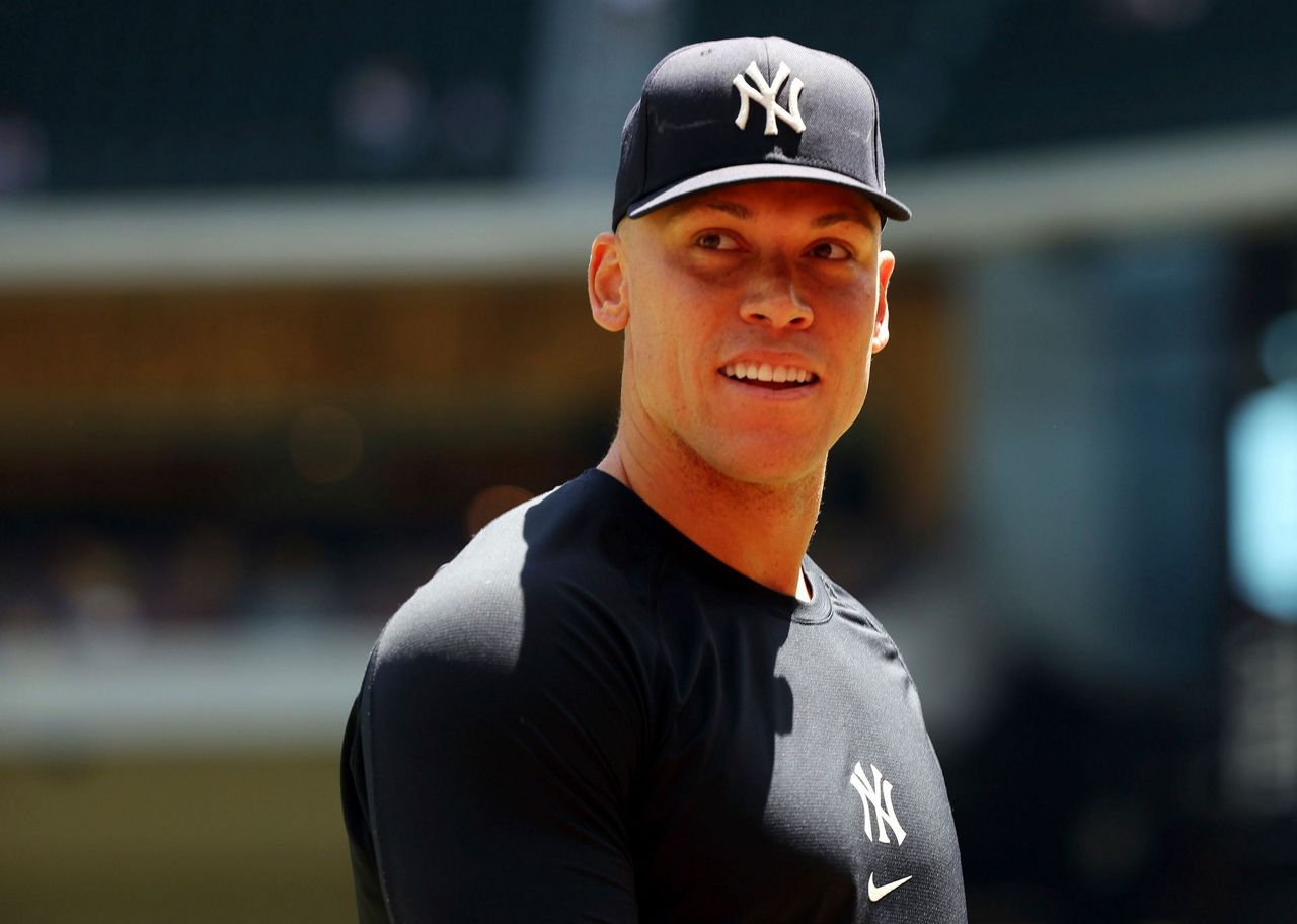 Yankees put Aaron Judge on injured list with hurt hip