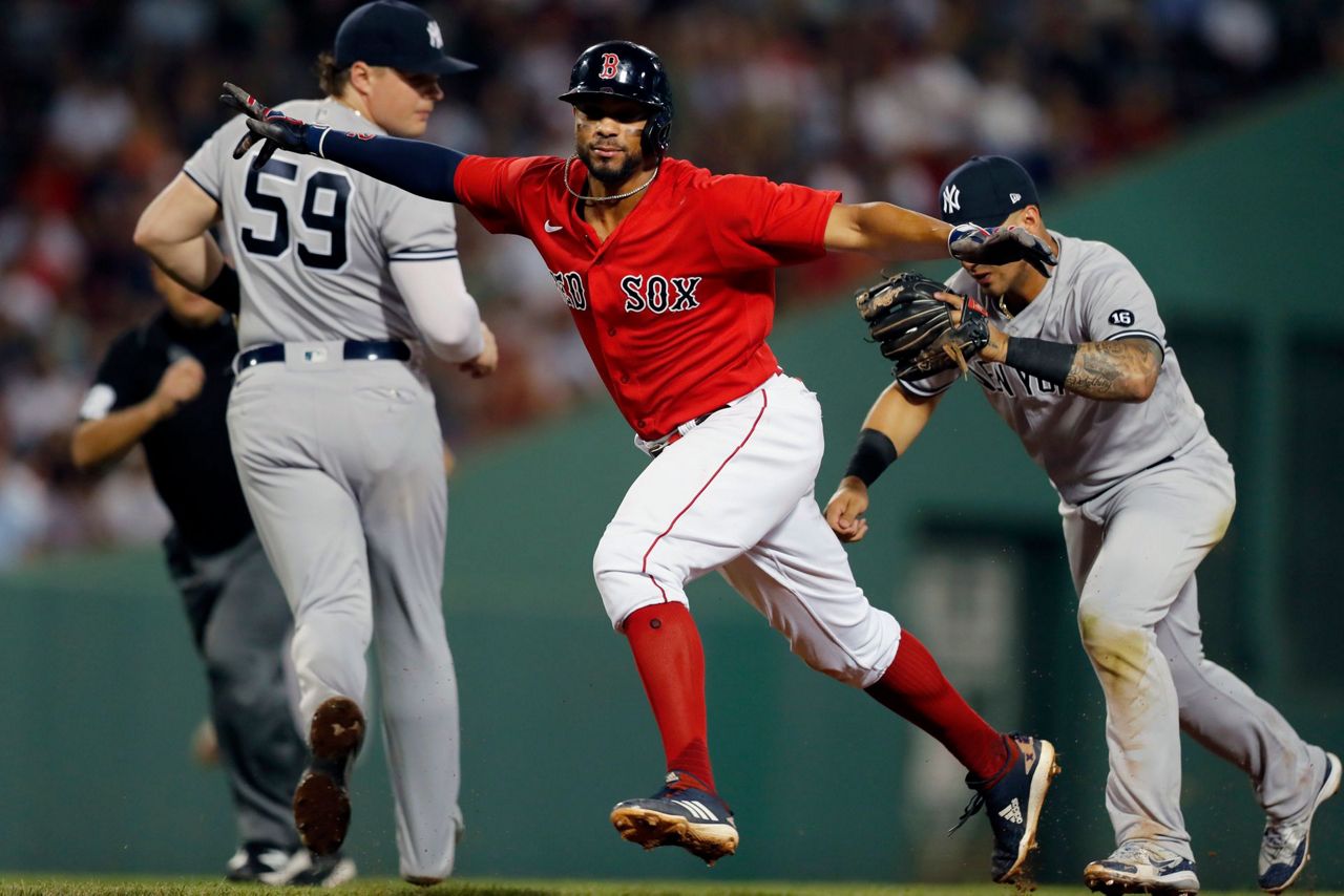 Eovaldi strong, Red Sox run win streak to 5 over Yanks, 4-2
