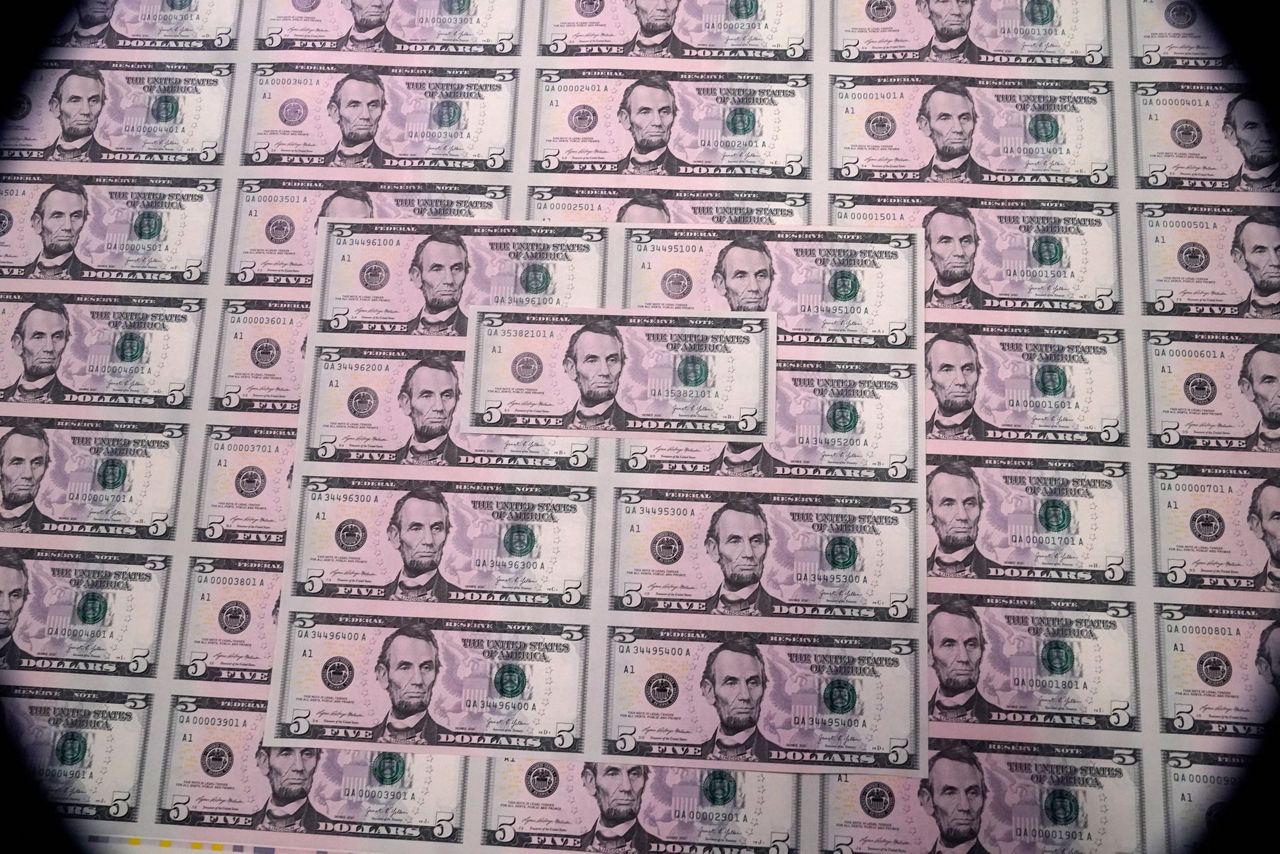 On the money: Yellen's next milestone is name on US currency