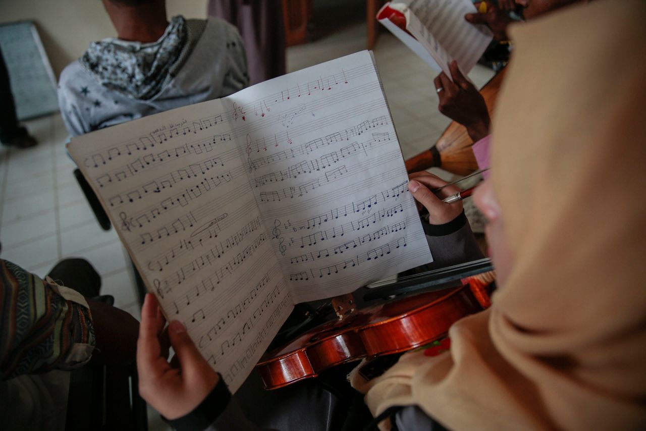 AP PHOTOS: In war-torn Yemen, music lessons offer refuge