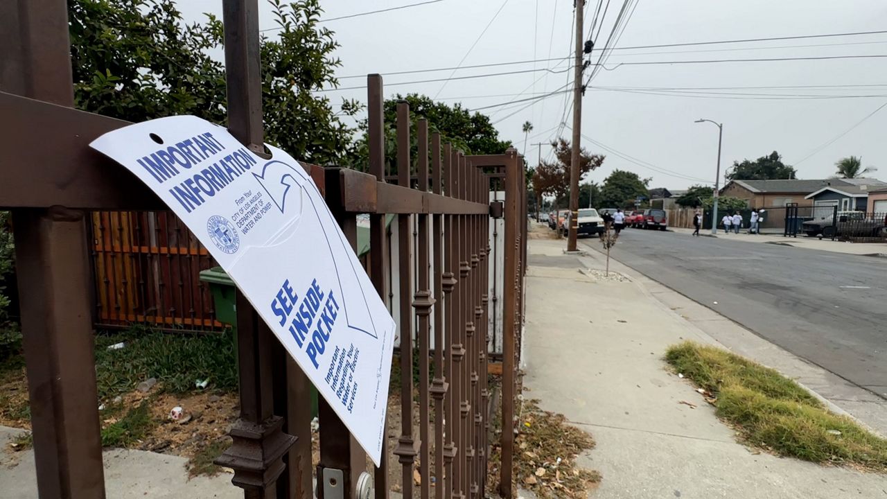 Volunteers want Watts neighbors to take free tap water test