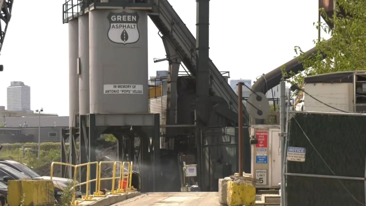 Greenpointers raise air quality concerns over asphalt plant