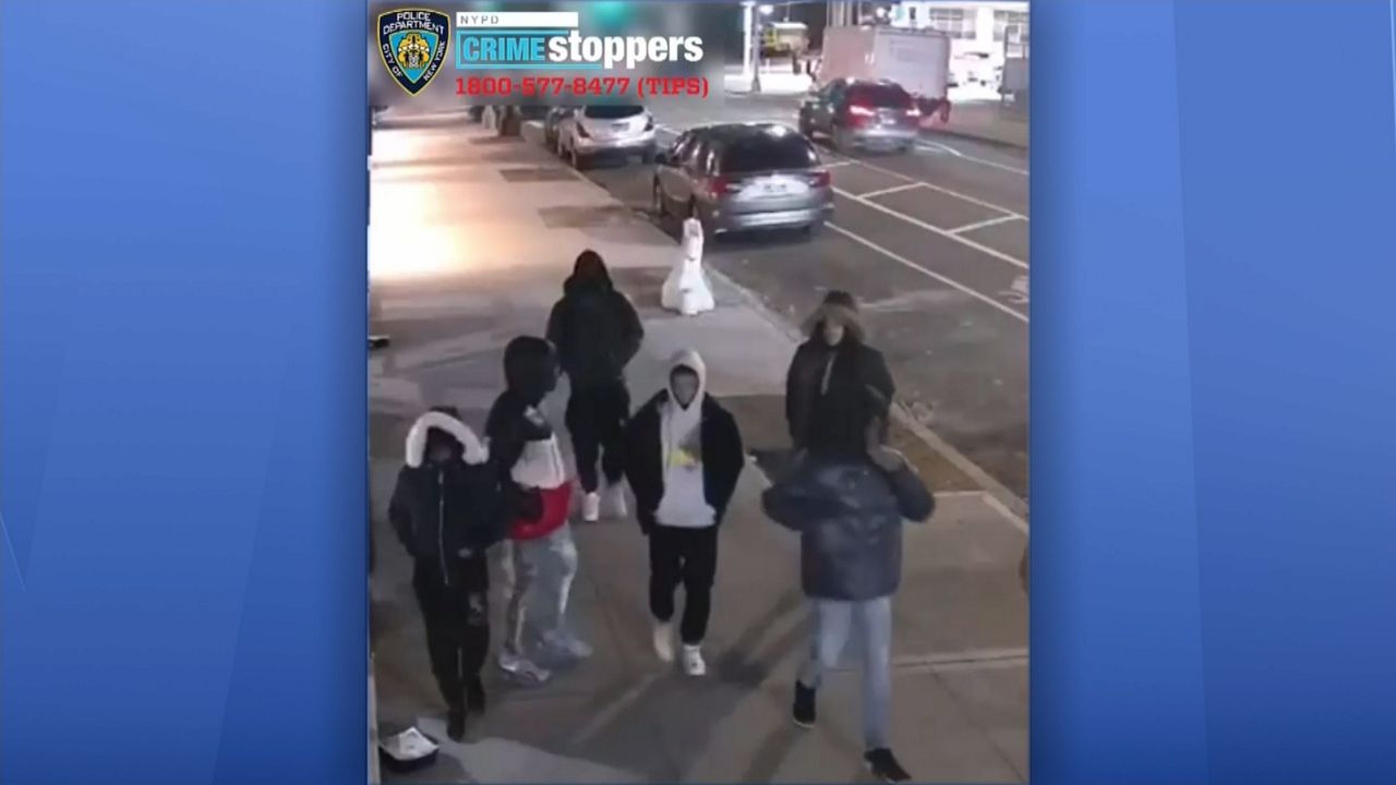 Teen arrested in hate crime assault of Jewish man