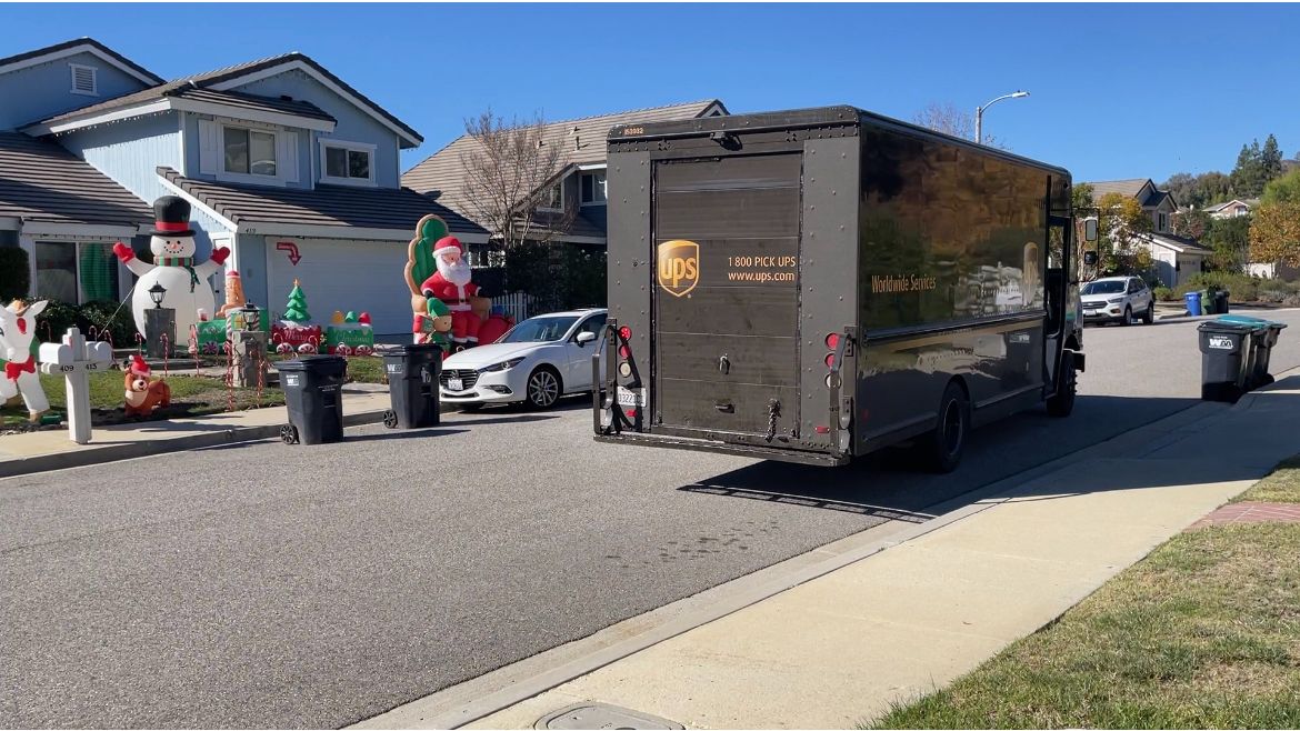 Porch pirates target Oak Park neighborhood