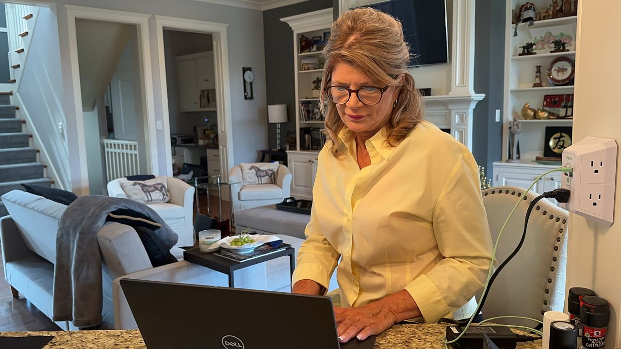 Professor explains how to spot AI fakes, misinformation