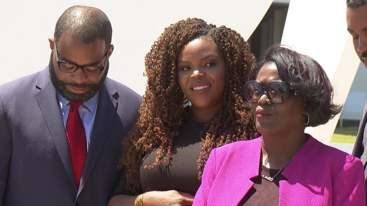 Outgoing Compton mayor alleges fraud by sheriff's department