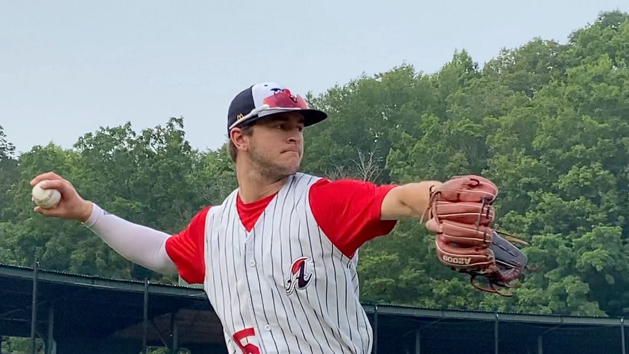 Davis Meche's baseball journey to Amsterdam