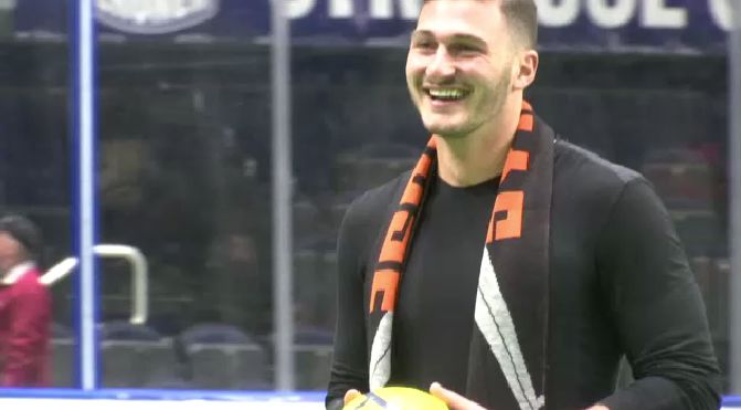 Bono returns to heroes welcome