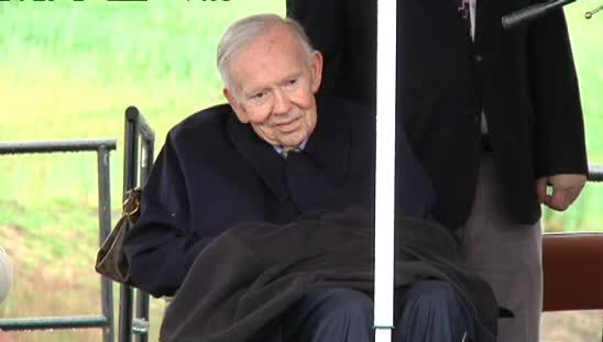 Charlotte Civic Leader Allen Tate Dies