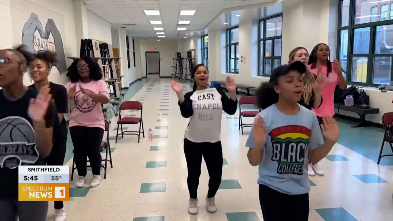 High School Scholar Amari Davis continues quest to help