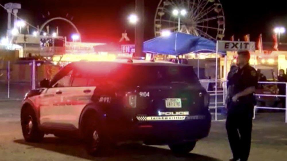 Gunman shoots 3 at Texas fair, shot by deputies after