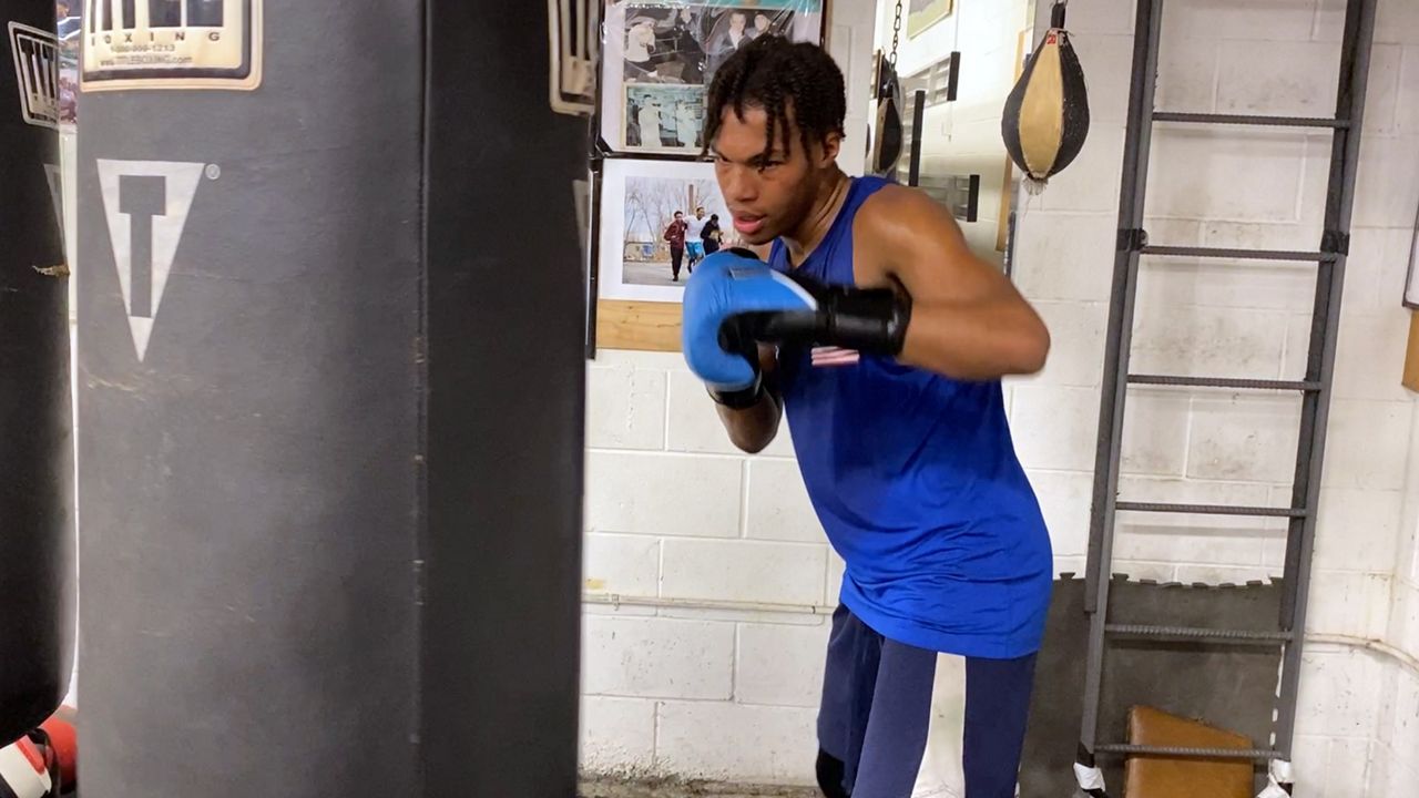 Syracuse boxer looks ahead after winning national title