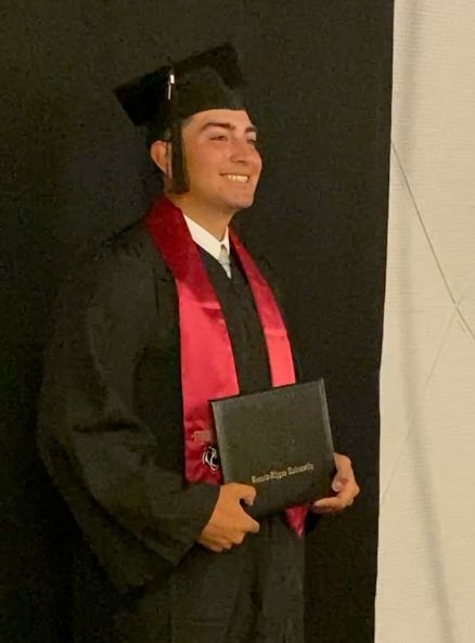 Student who lost both parents to COVID-19 graduates