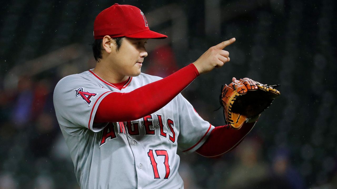 Ward homers twice, Ohtani earns win as Angels beat Twins 4-2