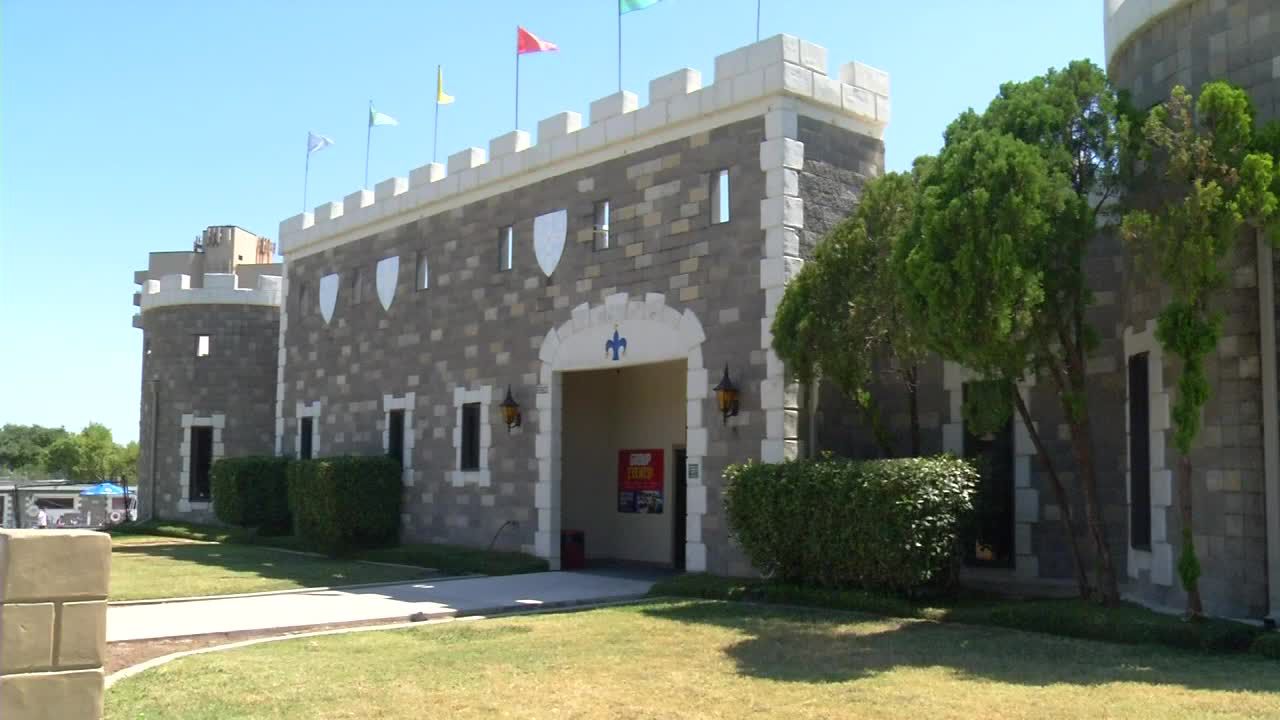 San Antonio's Malibu Castle Closing its Doors