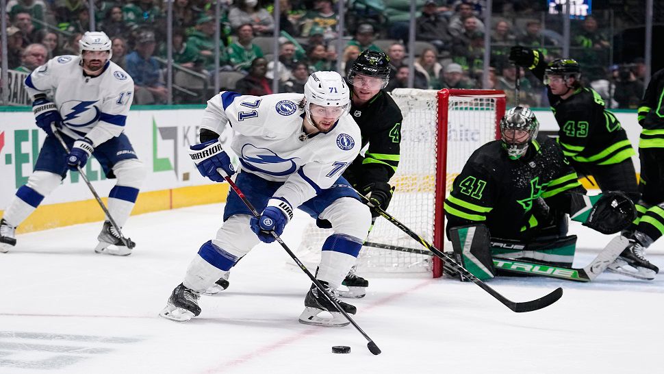 Cirelli scores twice, Lightning defeat Stars 3-1